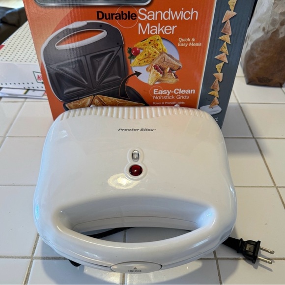 Proctor Silex | Kitchen | New Sandwich Maker In Perfect Condition In ...